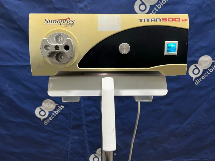 Sunoptics Surgical Model: S300T Titan 300HP Mobile Surgical Light for sale