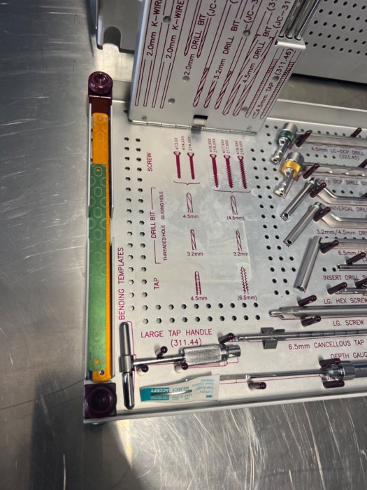 SYNTHES Basic Instrument kit LC-DCP & DCP Surgical Instrument Set for sale