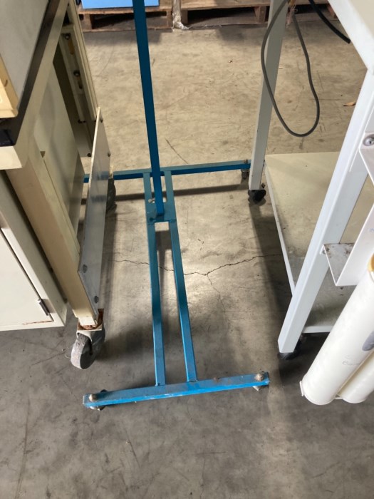 Tektronix 7603 Mobile Oscilloscope Scope, Millipore Analyzer Feed ...