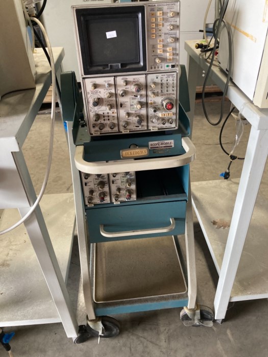 Tektronix 7603 Mobile Oscilloscope Scope, Millipore Analyzer Feed ...