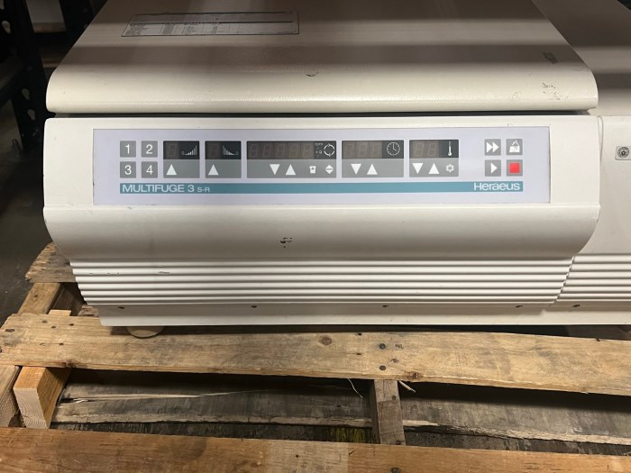 Thermo Scientific Heraeus Multifuge 3 S-R Tabletop Centrifuge for sale