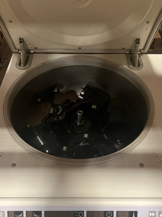 Thermo Scientific Heraeus Multifuge 3 S-R Tabletop Centrifuge for sale