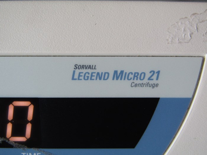 Thermo Sorvall Legend Micro 21 Refrigerated Centrifuge W/ Rotor for sale