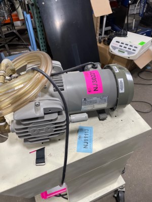Thomas Industries 2737CM39 Vacuum Pump for sale
