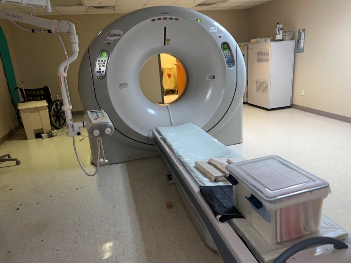 Toshiba Aquilion 64 MRI TSX-101a CT Scanner (de-installation available ...