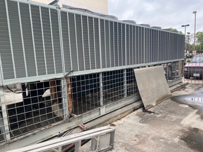 Trane RTAA-IOM-3 Air Cooled Series R Rotary Liquid Chiller for sale