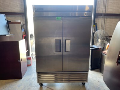 True Freezer Model: T-49F Commercial Two Door Upright Freezer for sale