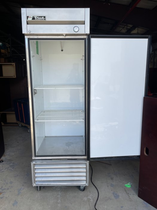 True Refrigerator Model: T-23 Single Door Upright Refrigerator for sale