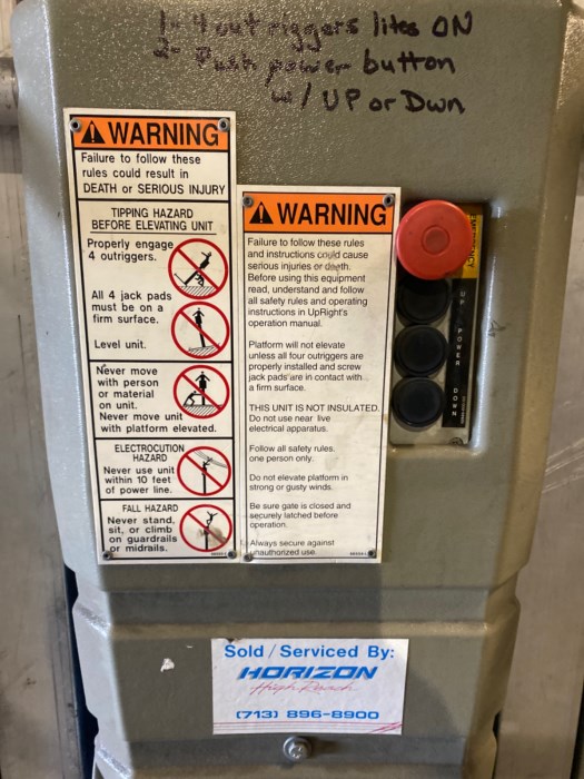 UpRight INC. UL40 / UL2 Lift for sale