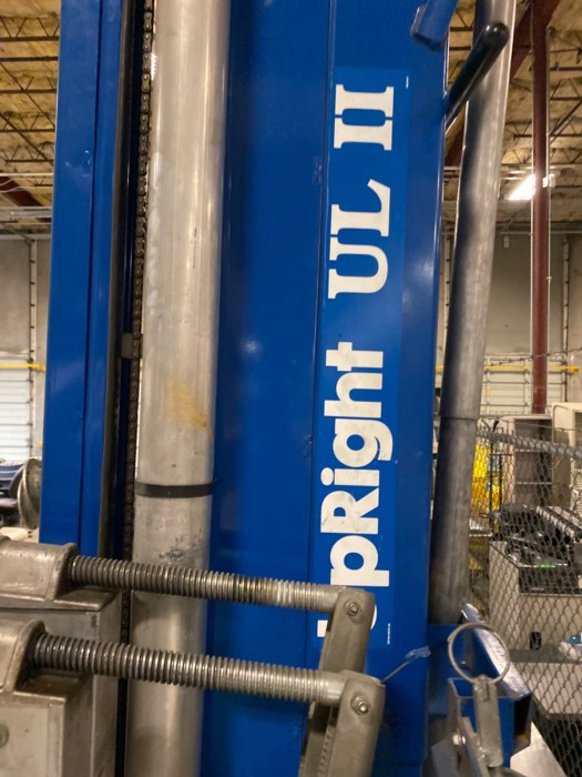 UpRight INC. UL40 / UL2 Lift for sale