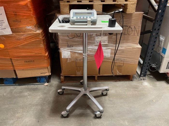Verathon BVI 3000. Bladder Scan Rolling Cart for sale