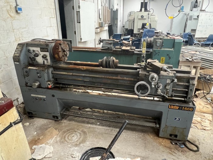 Victor 1660 Industrial Grade Engine Lathe for sale