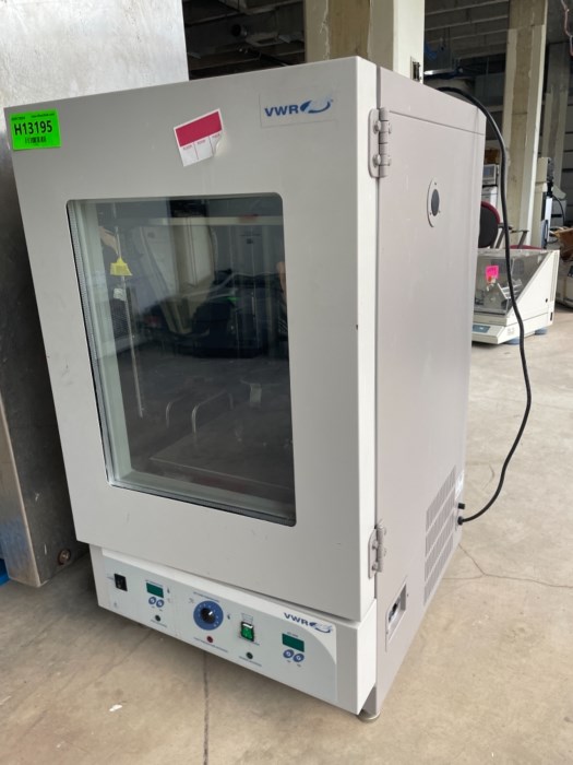 VWR Model 1575R Environment Controlled Shaker for sale