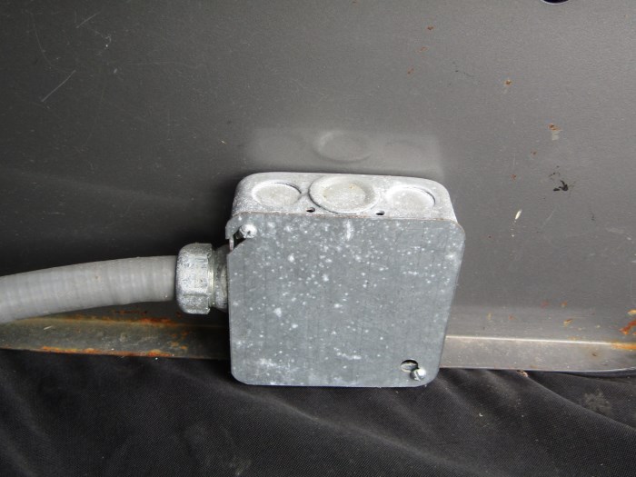 W. L. Walker Co. 18028 Model 100 Mark II 4-Place Short Cone Centrifuge ...