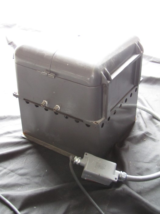 W. L. Walker Co. 18028 Model 100 Mark II 4-Place Short Cone Centrifuge ...