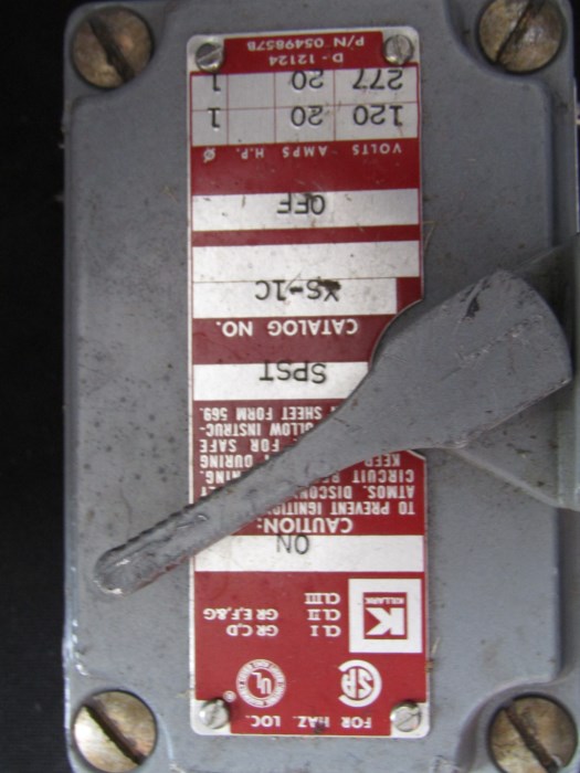 W. L. Walker Co. 18028 Model 100 Mark II 4-Place Short Cone Centrifuge ...