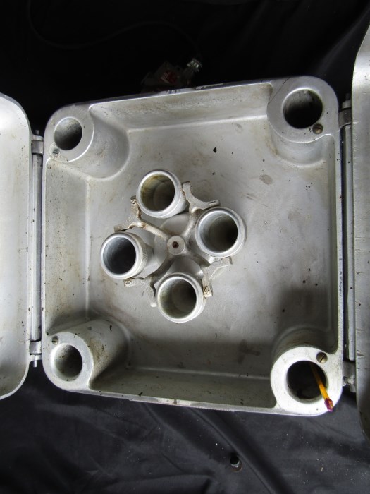 W. L. Walker Co. 18028 Model 100 Mark II 4-Place Short Cone Centrifuge ...