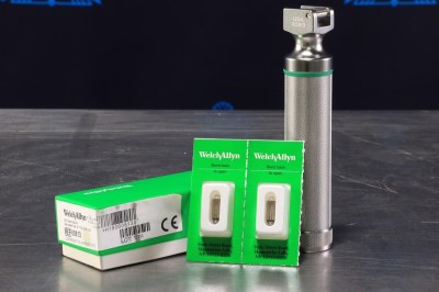 WELCH ALLYN 60813 LIGHTWEIGHT FIBER OPTIC LARYNGOSCOPE W/ EXTRA BULBS ...