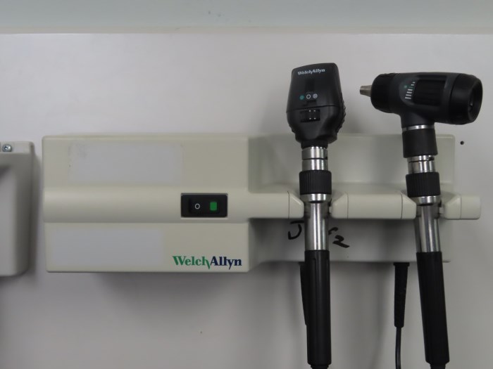 Welch Allyn 767 Integrated Diagnostic Systems and Wall Transformer Sets ...