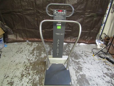 Welch Allyn Scale-Tronix 5002 Mobile Stand-On Scale for sale