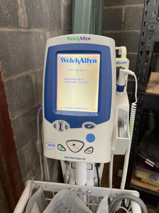 Welch Allyn Spot Vital Signs LXi Vital Signs Monitor for sale