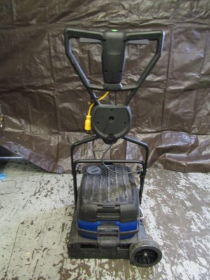 Windsor Saber Blade 16" Cylindrical - Automatic Electric Floor Scrubber ...