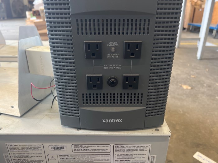 Xantrex 1800 Powerhubs (3) & (1) Xantrex Powerhubs Controller for sale
